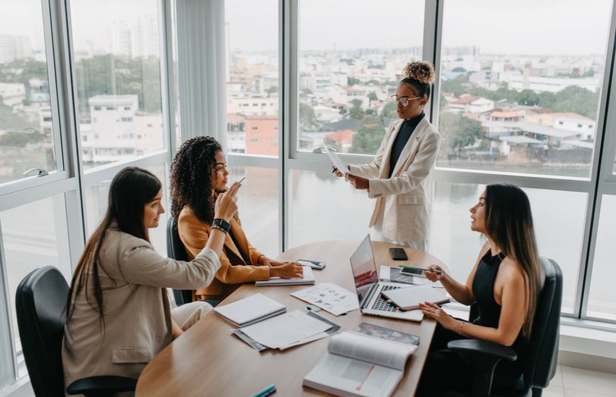 CMI Management: Elevating Leadership and Career Success - Mosq Guide